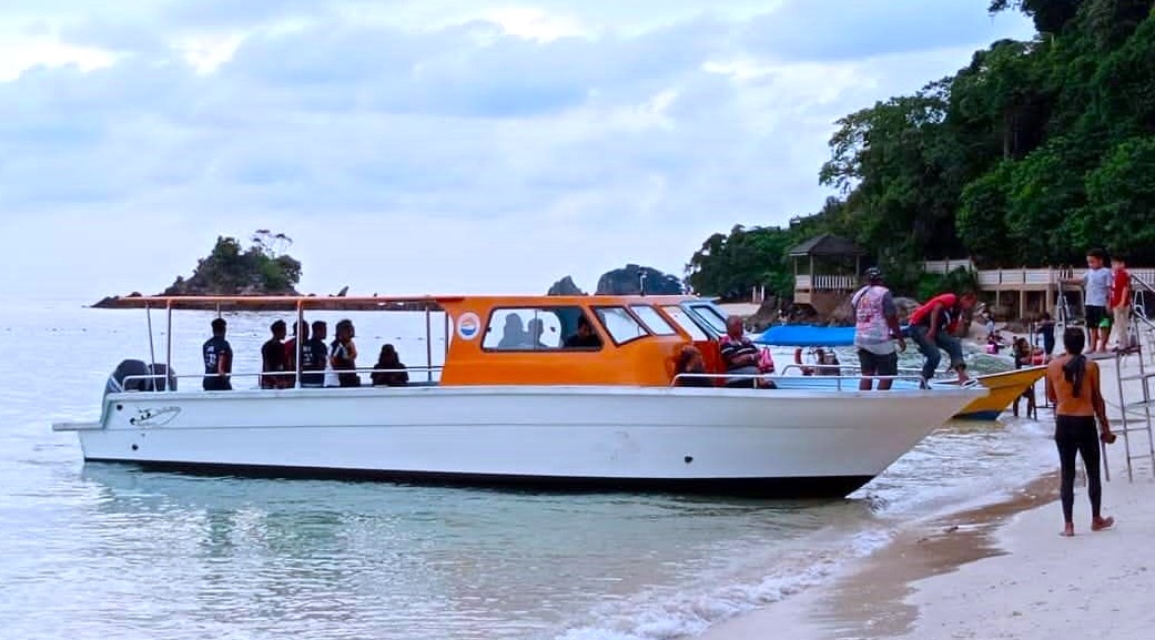 Suria Link – Boat Services to Kapas and Gem Island